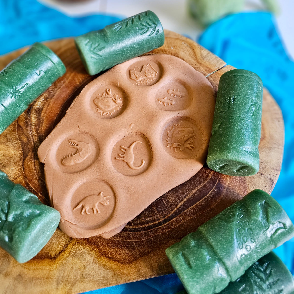Yellow Door Let's Roll Dinosaurs Rolling Pin Art and Craft for Kids Pl ...