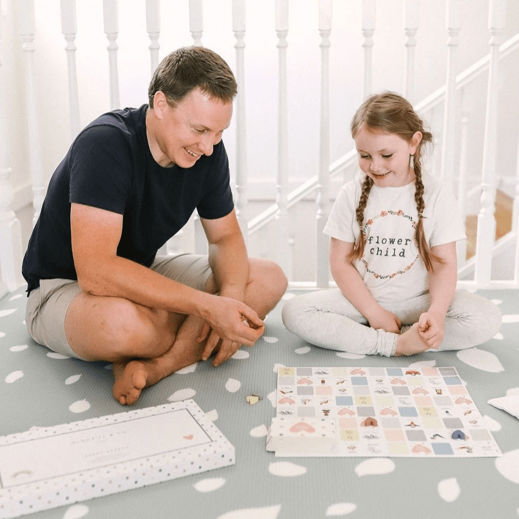 Mindful & Co Happy Hearts Yoga Board Games for kids Mindfulness Giftin ...