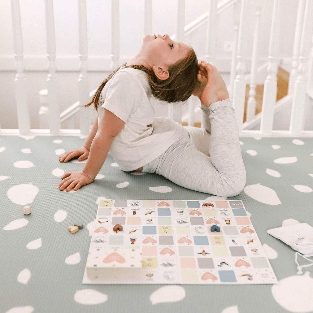 Mindful & Co Happy Hearts Yoga Board Games for kids Mindfulness Giftin ...